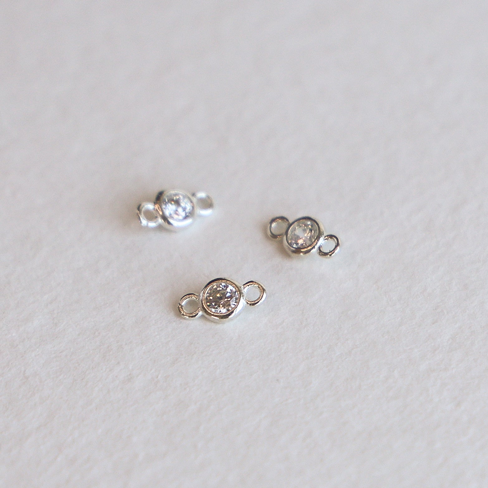 Clear CZ Connector 3mm - Set of 3 – Linkd Permanent Jewellery Supplies NZ